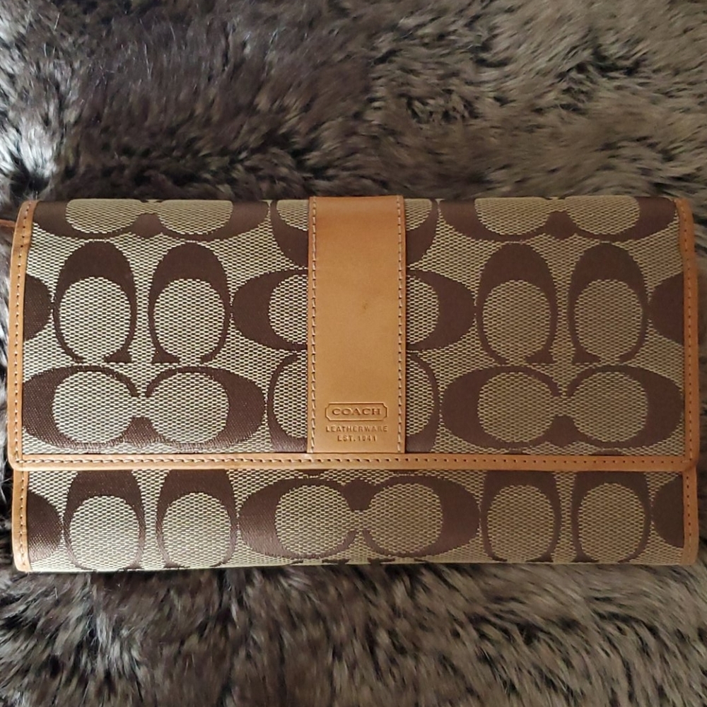 Coach Signature Canvas Trifold Wallet - Gem